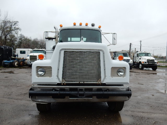 Truck Tractors | Griffith Truck & Equipment